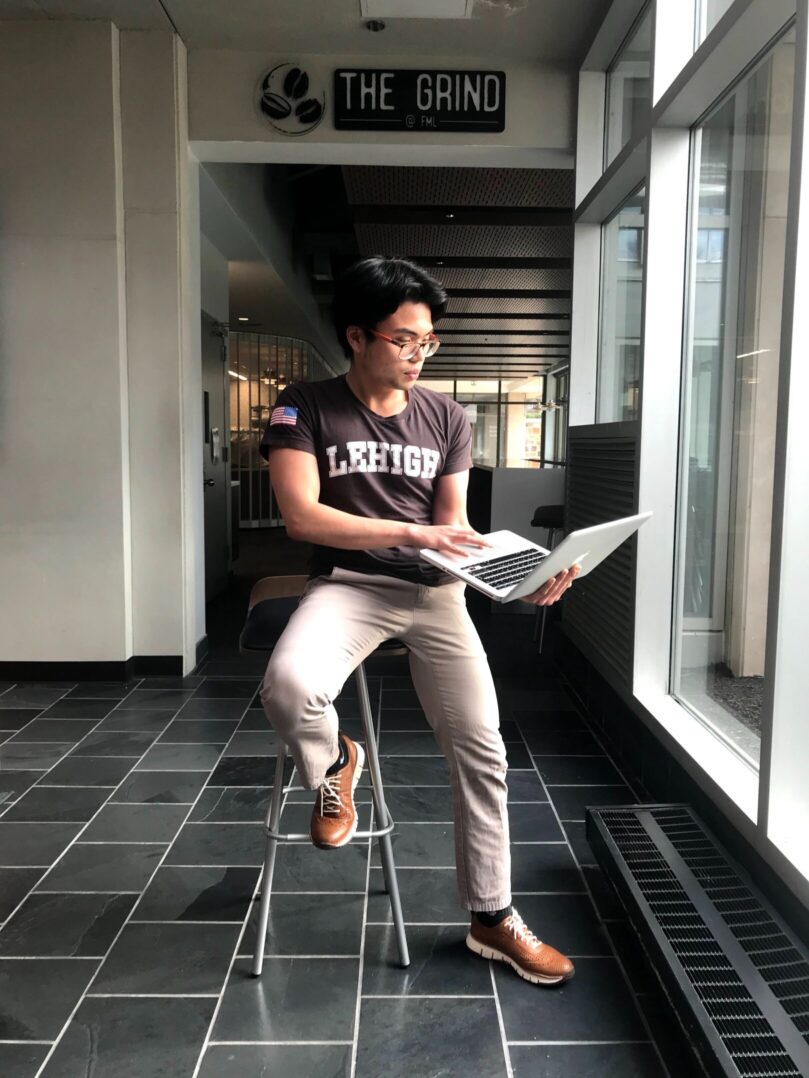 Adrian Suarez commits himself to others - The Brown and White