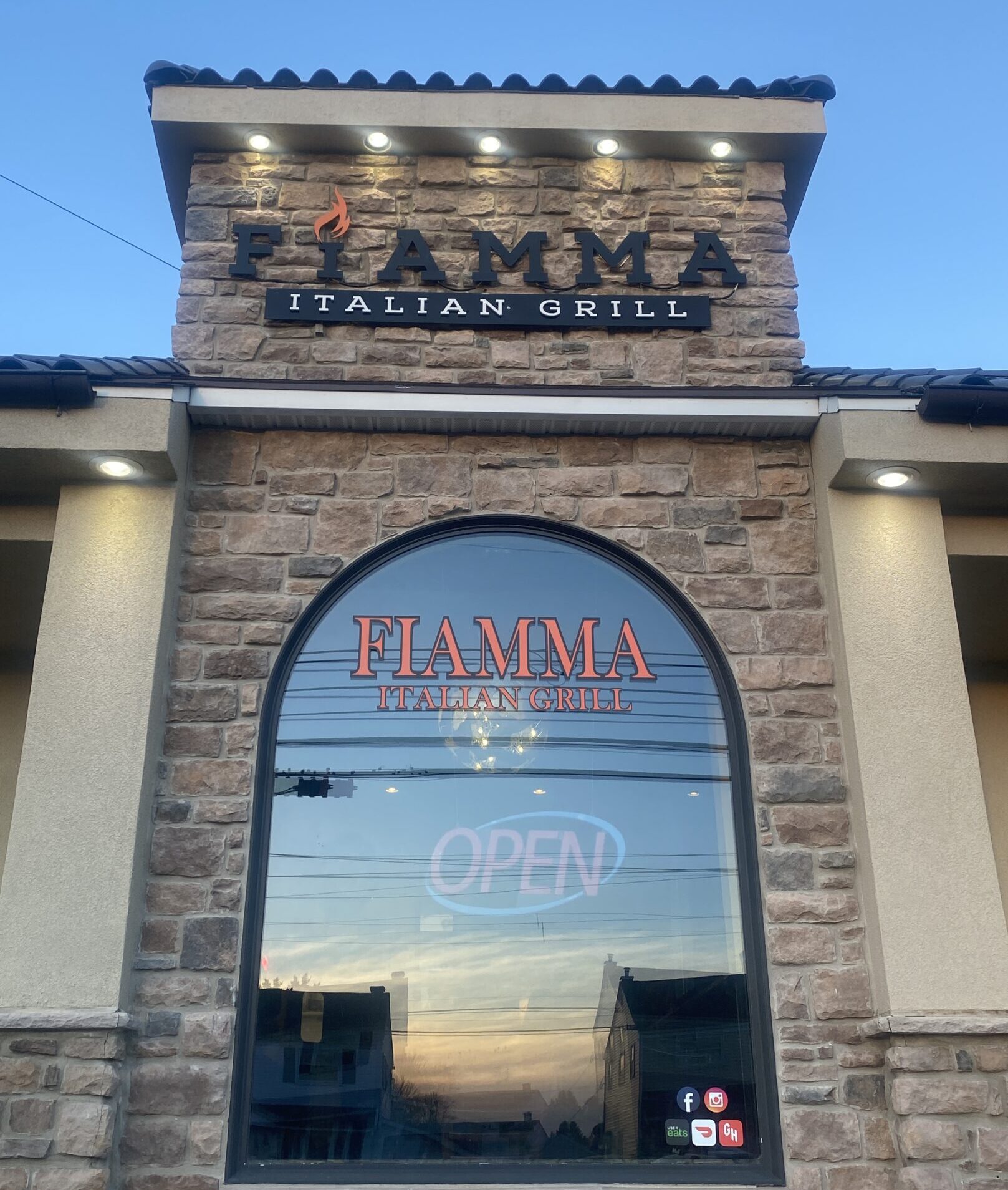 Fiamma Italian Grill reopens a year after fire - The Brown and White