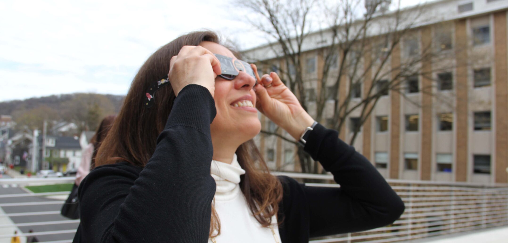 Photo Gallery: Solar Eclipse - The Brown and White