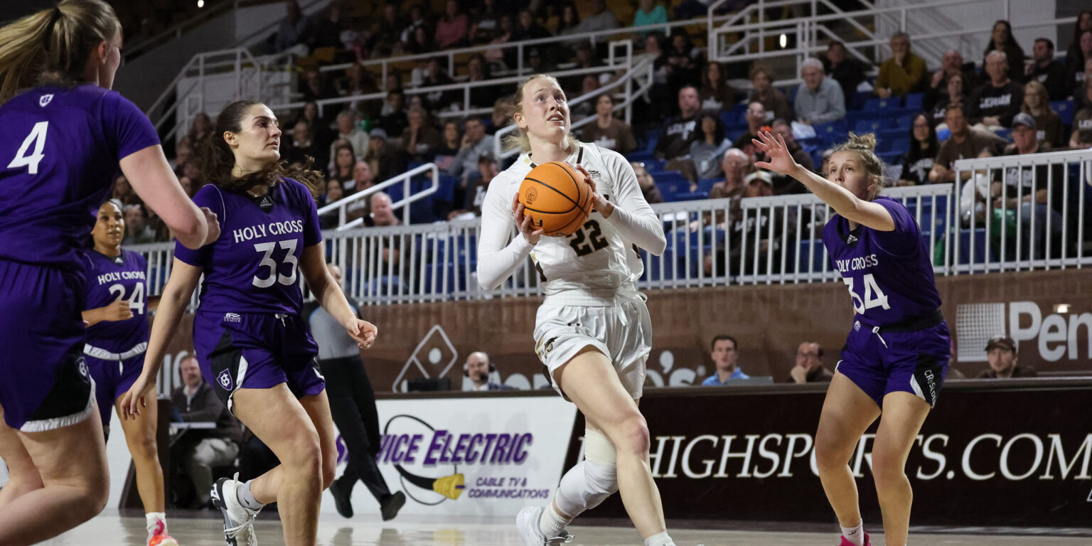 Lehigh women's basketball beats Holy Cross 65-44 - The Brown and White
