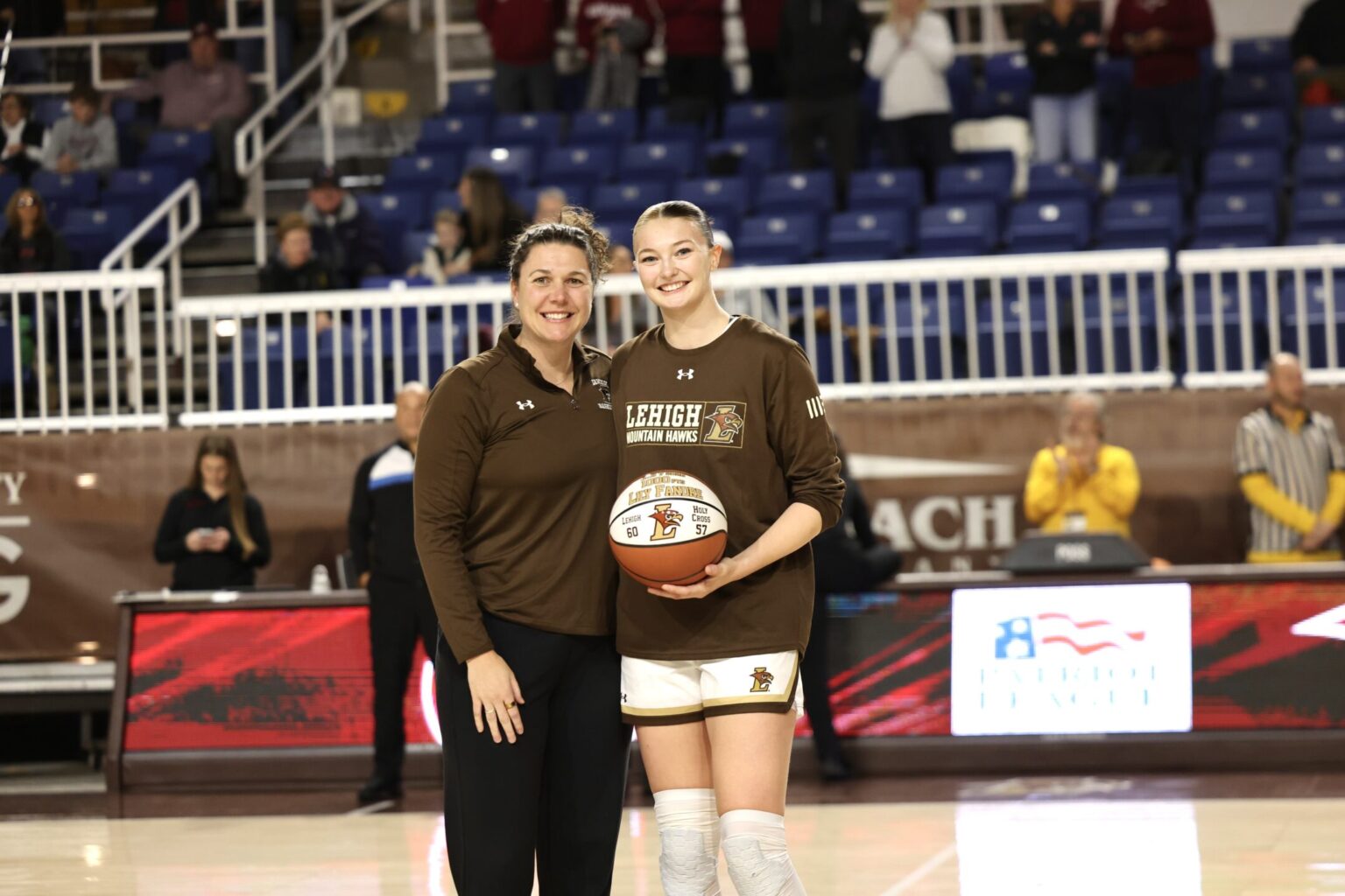 Lily Fandre hits 1,000-point benchmark in women's basketball victory ...