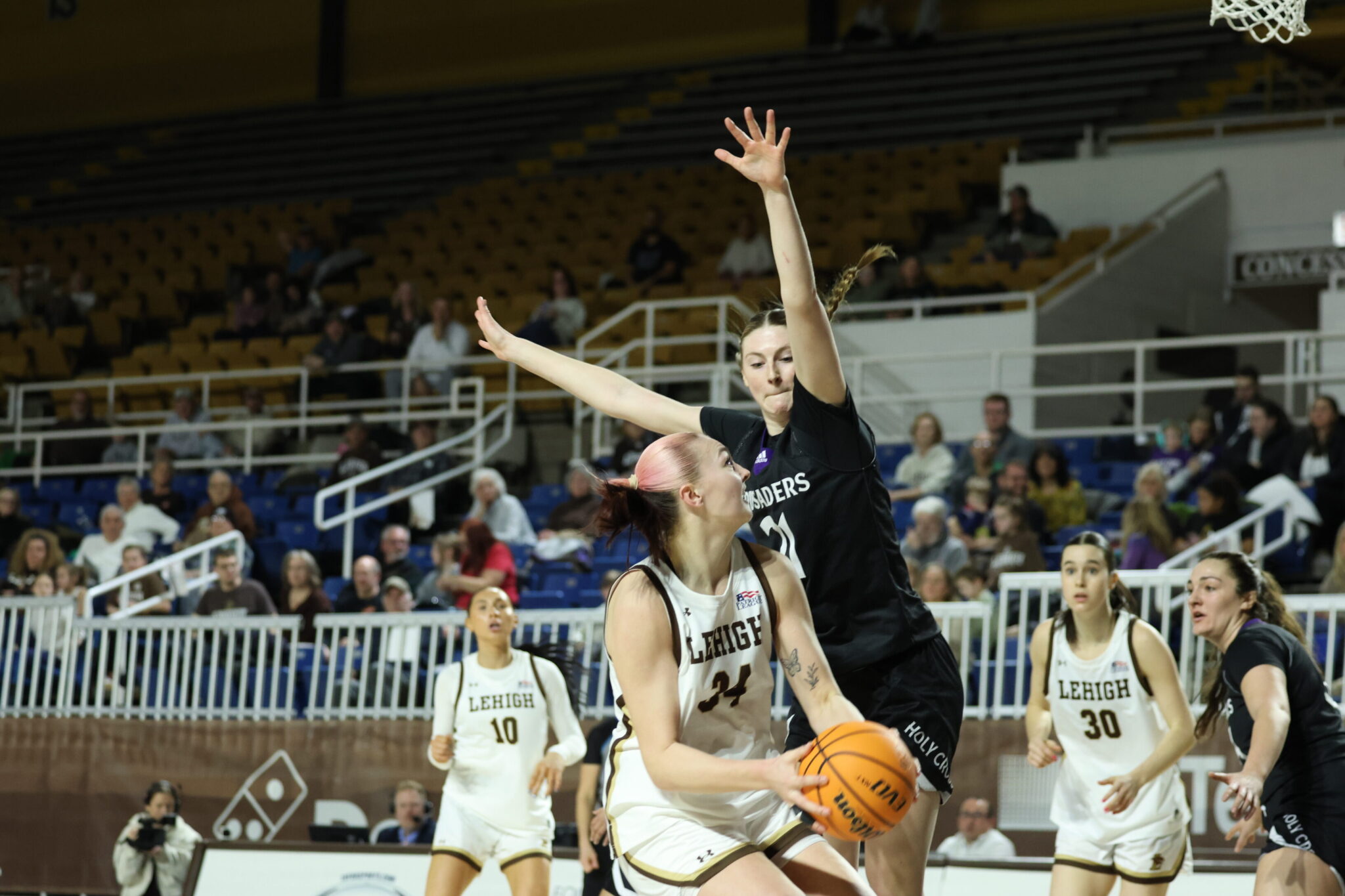 Lehigh women's basketball 'flexecutes' to defeat Holy Cross 73-61 - The ...